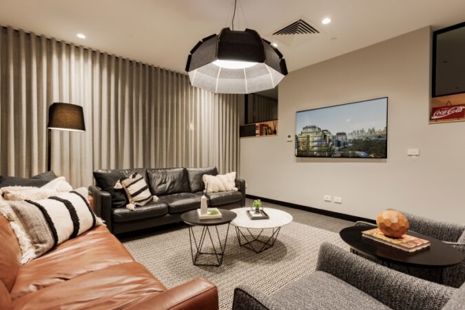 8 Meeting Room Setup That Foster Productive Collaboration