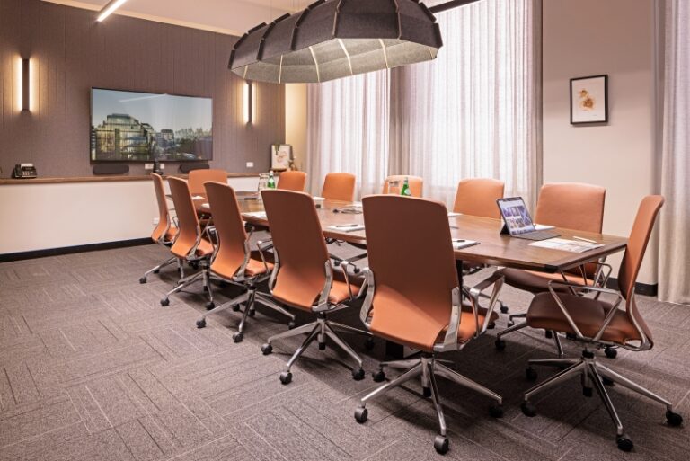 8 Meeting Room Setup That Foster Productive Collaboration